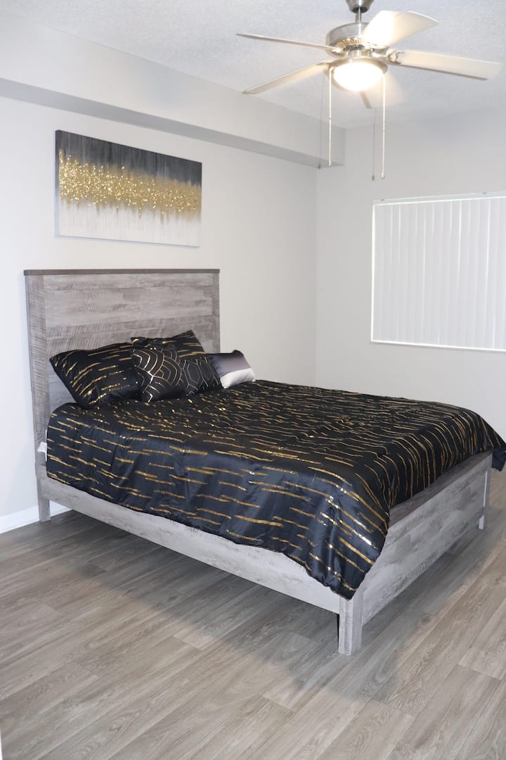 Perfect Cozy Spacious Brand New Unit - Pembroke Pines, FL