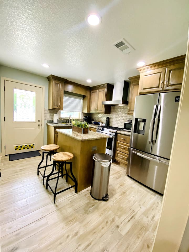 Cute Home - 15 Min From Downtown - Houston, TX