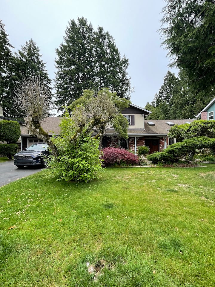 Suite Master Room W/ Private Bathroom - Point Roberts, WA