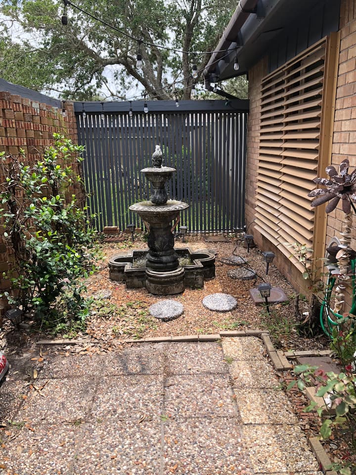 Coastal Fountain Retreat - Rockport, TX