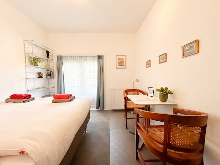 ★Cosy & Private Studio Near Vondelpark ★ - Amstelveen