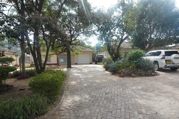 Harare Home, Pristine 3 Bed Solar, Borehole Etc. - Harare