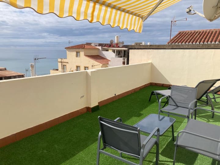 Apartamento Con Terraza En La Playa Torremolinos - Torremolinos