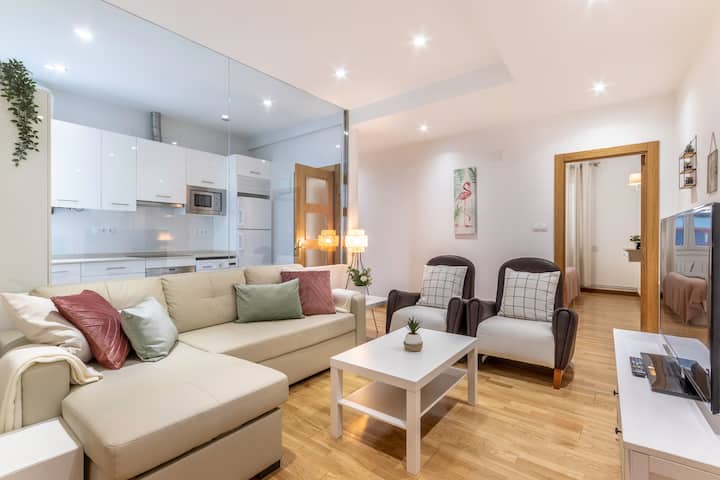 Spacious And Cosy In The Azkuna Centre - Bilbao