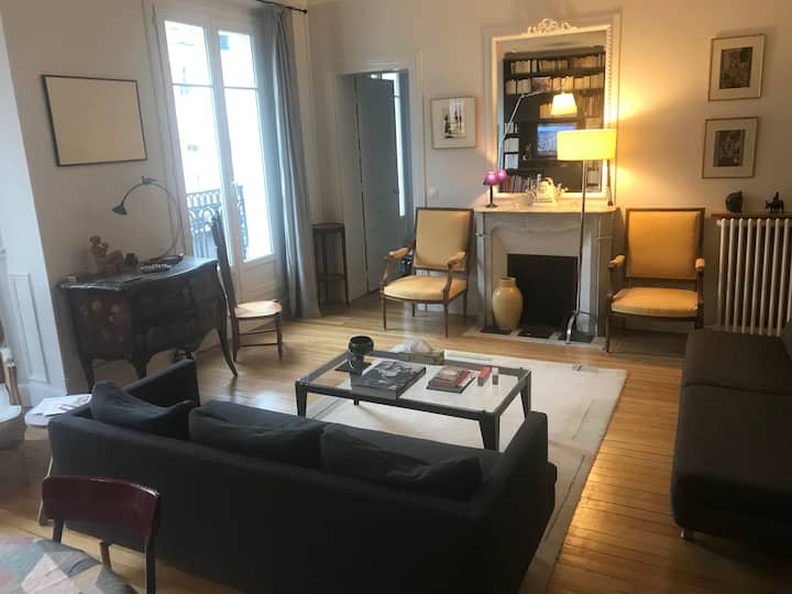 Appartement 4 Pièces - Place Vendôme