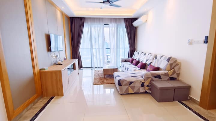 R&f Luxurious Mall Large 3bedr W Smarttv/ Parking - Johor Bahru