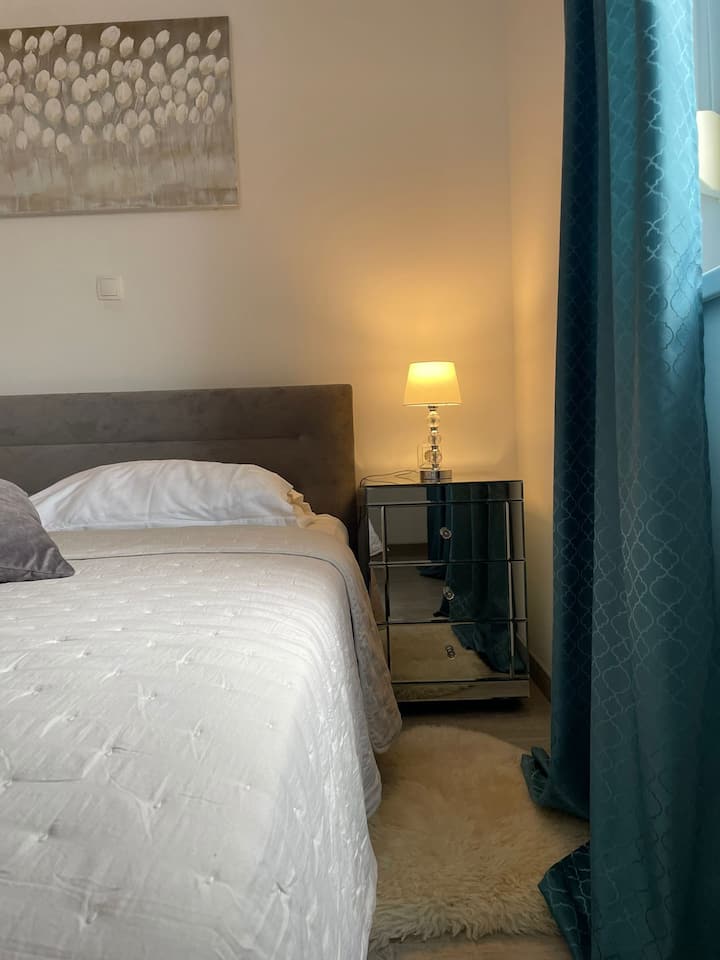 Comfortable City Center Apartment 
Private Parking - Trogir