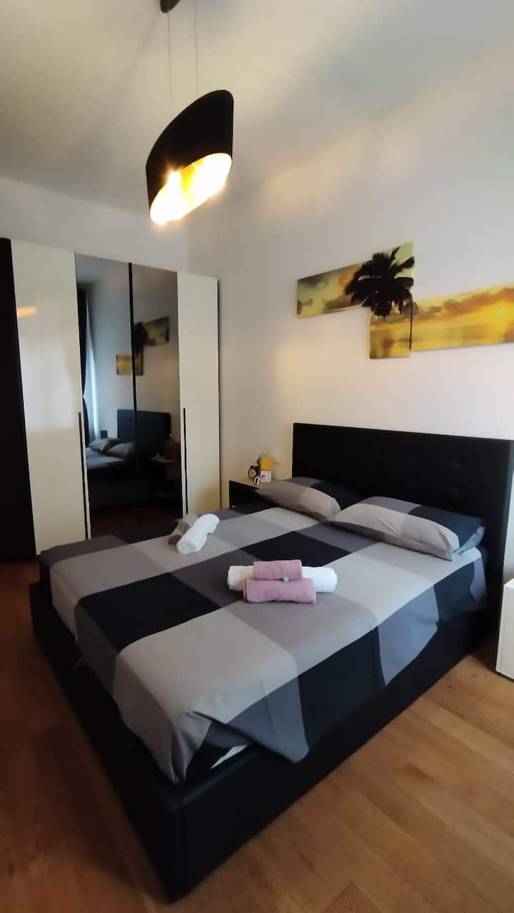 [2' Walk From City Center] Large Apartment • A/c - Piombino