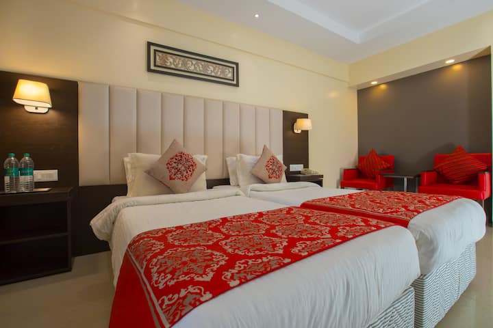 Superior Room @ Ganpat Grand, Palani - Palani