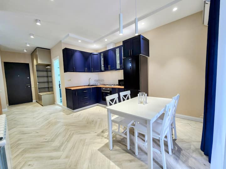 Nina Apart. 162 Pushkin St, 55m2 - Batumi