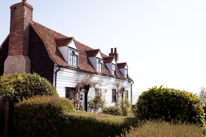 Monkey Beach Cottage, Mersea Island, Essex - West Mersea