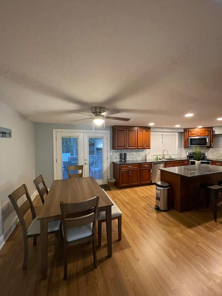 Kennett Square | Near Longwood Gardens & Downtown - Kennett Square, PA