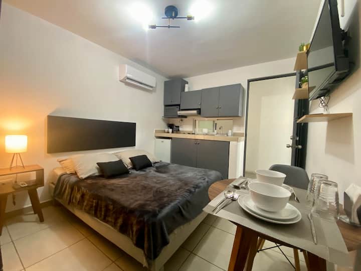 ¡Hermoso Y Comodo Loft En Corazón De Mty! - Monterrey
