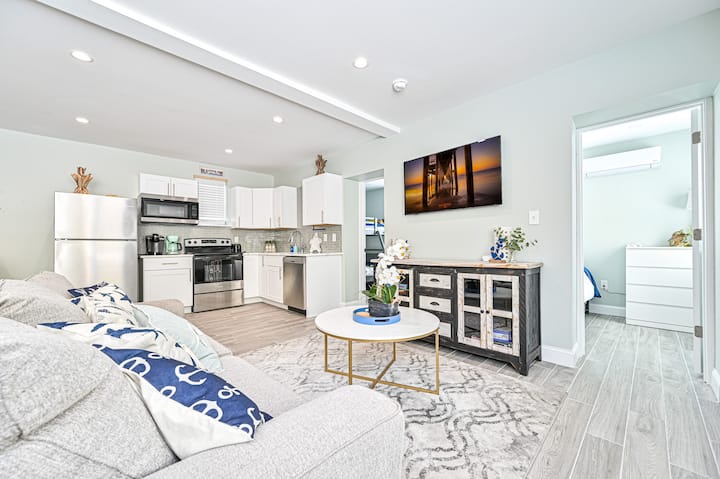 Seaside Serenity: Salty Shore Retreat - Wildwood Crest, NJ