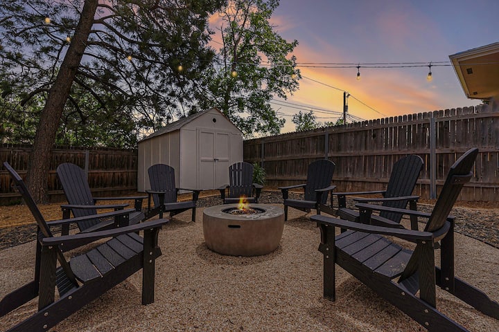 Gorgeous/stylish/cozy/location/best Backyard! - 콜로라도스프링스