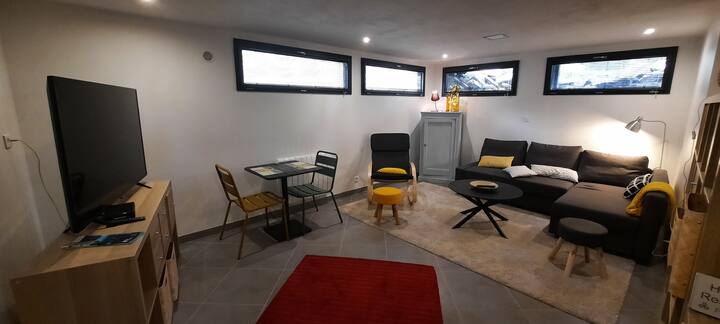 Chambre Spacieuse En Sous Sol Indépendant. - Douarnenez