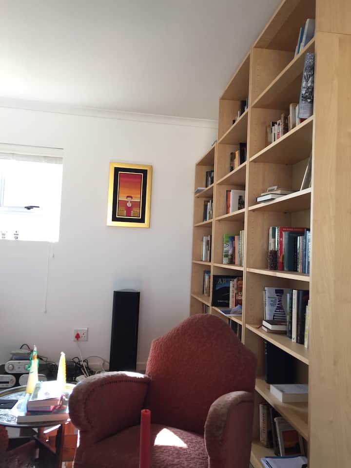 Udjopa Single - Safe And Convenient - Cape Town