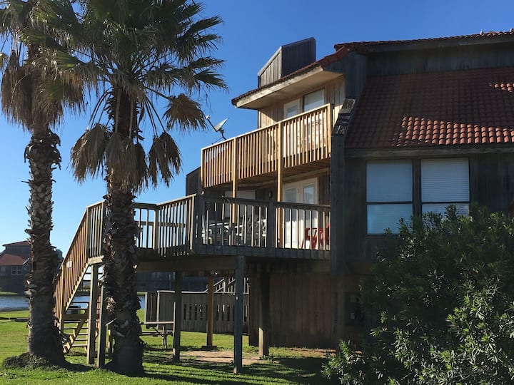 Fun By The Sea - Matagorda Beach, TX