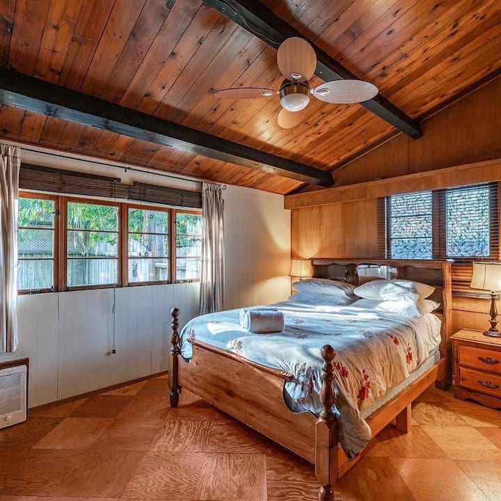 Cottage By The Lake - Nanaimo