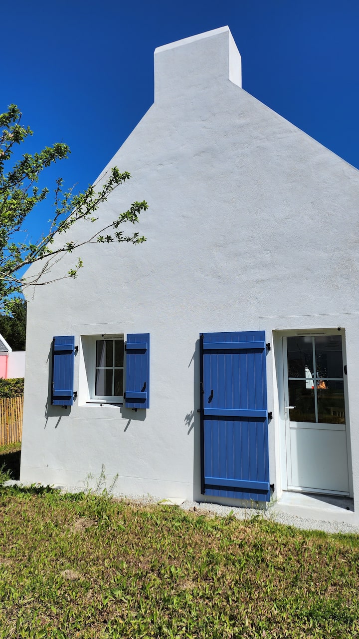 Maison Neuve à Belle-ile, à Pied Du Port - Plage d'Herlin