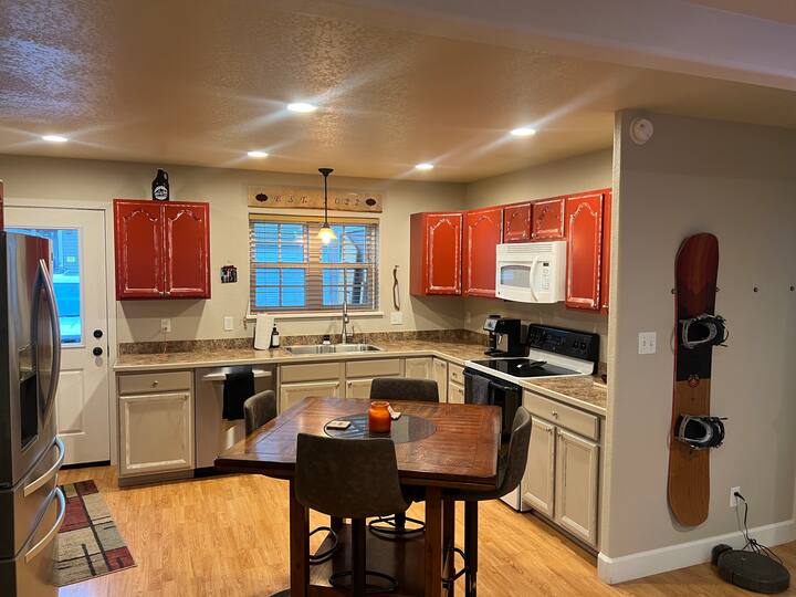 Mountain Farmhouse - Gunnison, CO