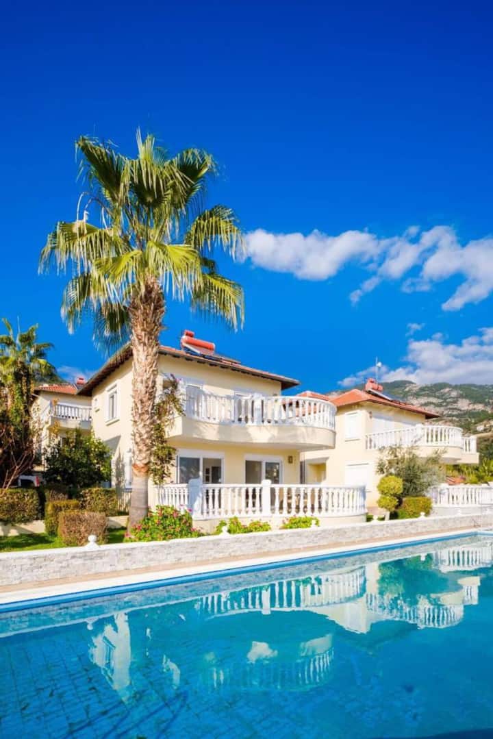 2+1 Villa Sea View Pool Central (12) - Alanya