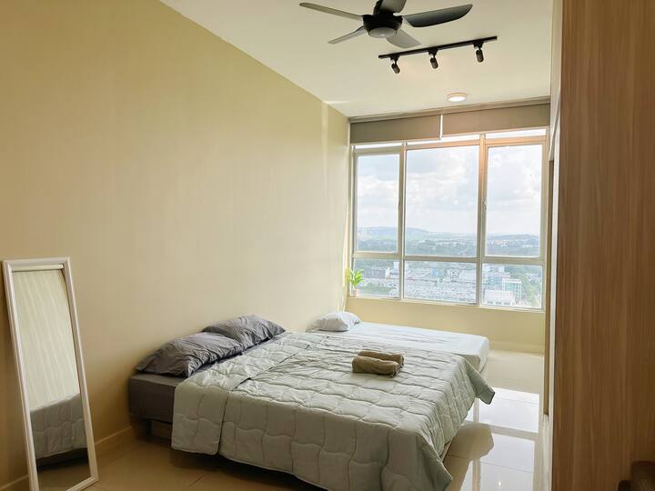 Jb Sunset Studio |Paradigm & Utm - Skudai