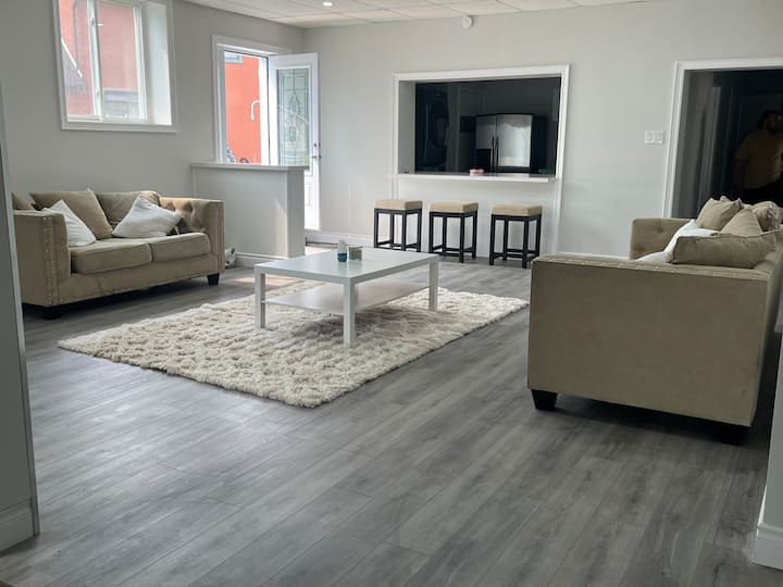 Spacious Luxury Home 2+1 Br Lake View Resort - Georgina