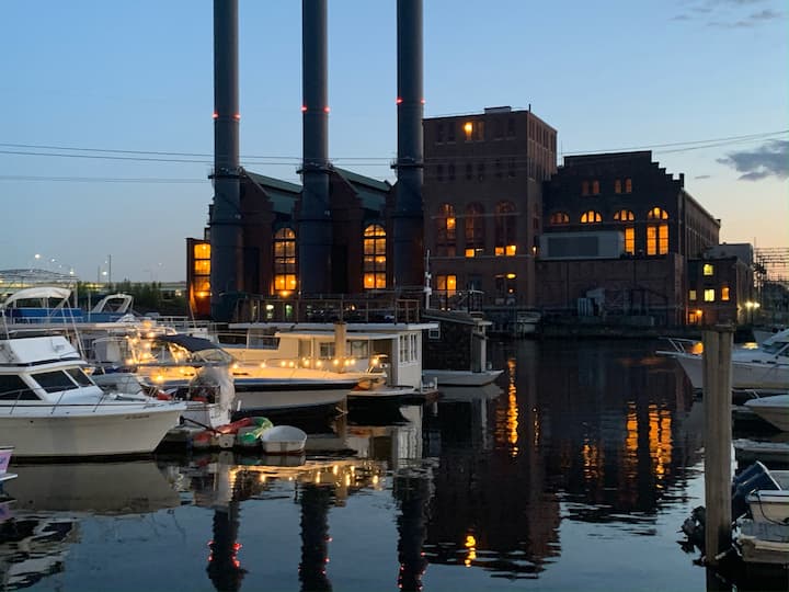 Studio 54 Themed Boat St. Tropez - Providence, RI