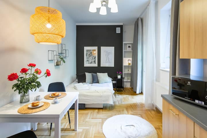 May C – Hideaway By Castle & River - Aéroport Jean-Paul II de Cracovie (KRK)
