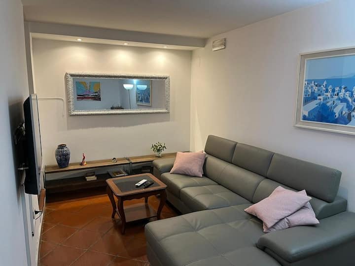 La Casetta Di Via Crispi - Naples