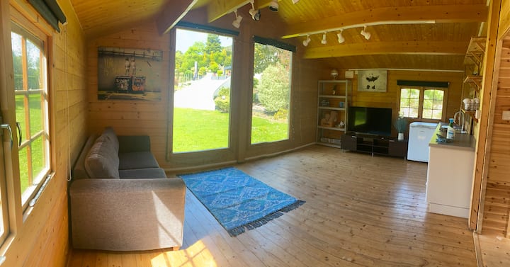 Beautiful Summer House For Rent - Isle of Man