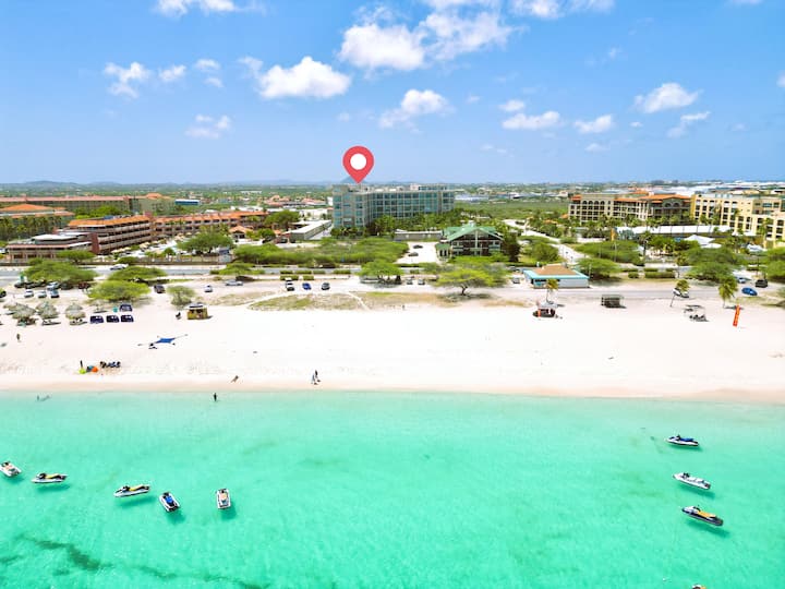 Beach Condo Penthouse | Le Vent 608 By Bocobay - アルバ