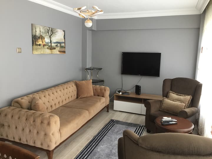 İStanbul Fatih, Millet Caddesi, 2+1 Daire, 4 Yatak - Fatih