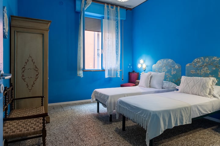 Piazzetta Croce Bianca A Touch Of Blue Apartment - Ferrara