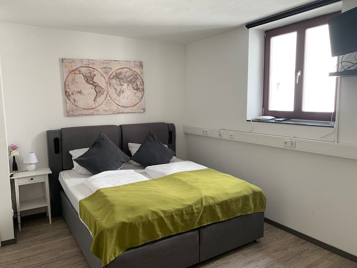 Ferienwohnung Dani Für 6 Pers. - Neutraubling