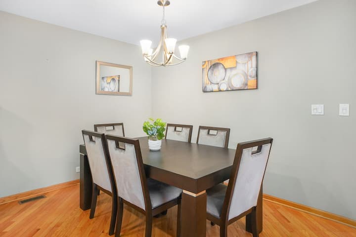 *Extended* Elk Grove Village - Kingsbridge Rd - Schaumburg