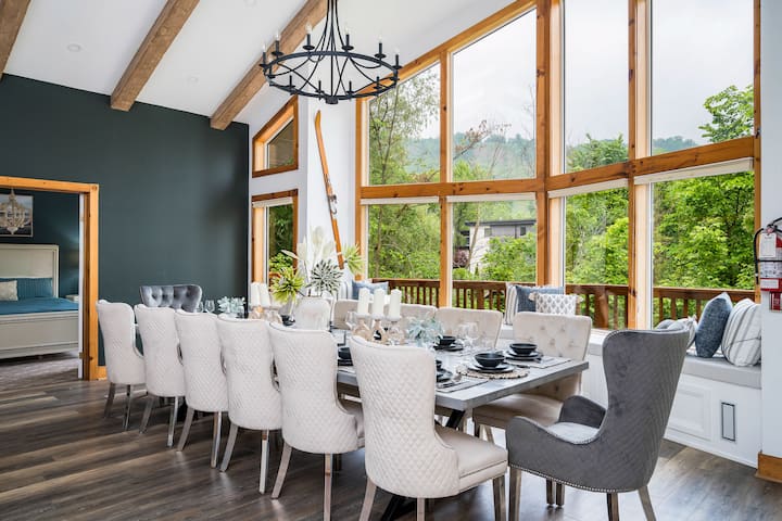 Beautiful 10br Chalet/large Hot Tubs/firepit/view - Collingwood