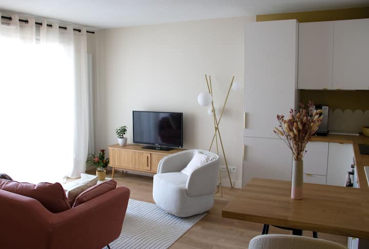 Pretty Morgane Flat Chartrons.46 M2, 1 Ch; Balcon - Bordeaux