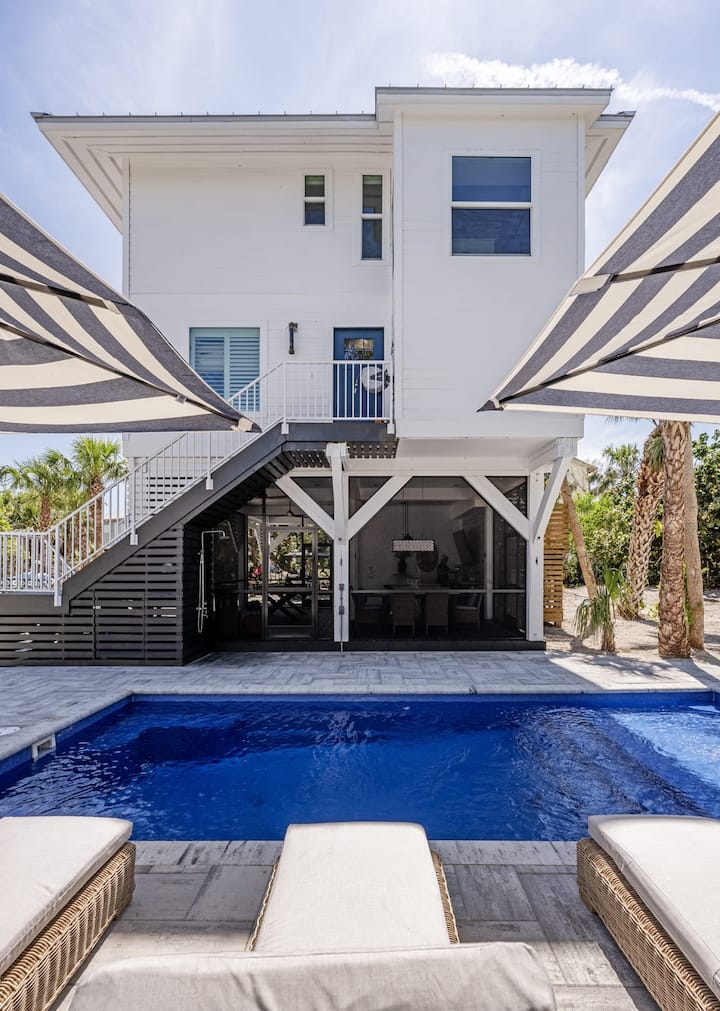 Seashell Escape: Heated Pool•golf Cart•pool•truste - Captiva, FL