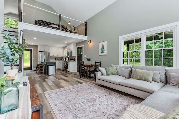 Modern 3 Br House In Belmont - Belmont, NC