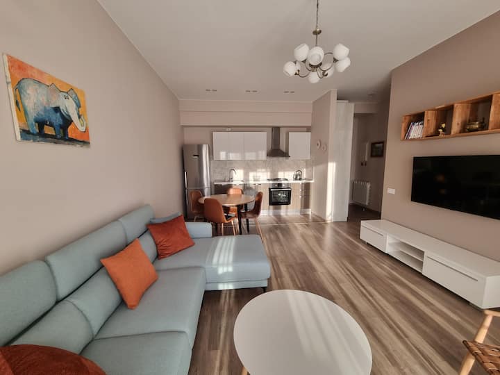 Cozy Apartment With A Nice View - Tbilisi