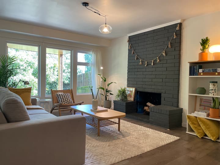 Family Home - Suite - Grouse Mountain