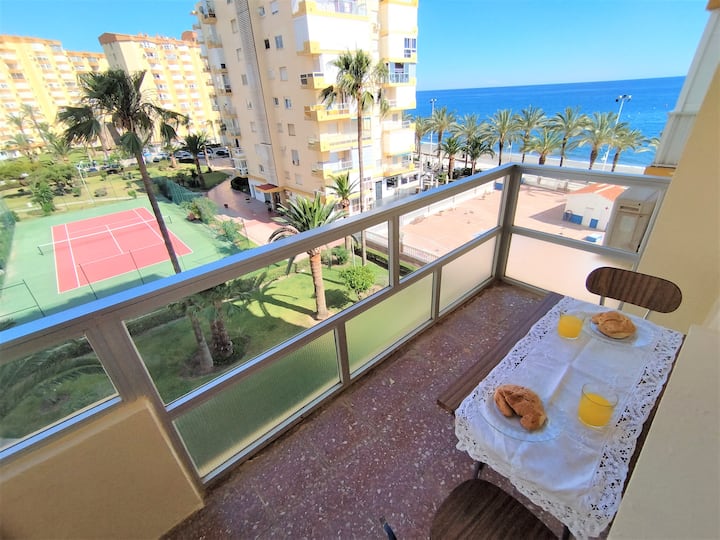 Evans Realty (An) - Beachfront + Pool + Tennis - Vélez-Málaga