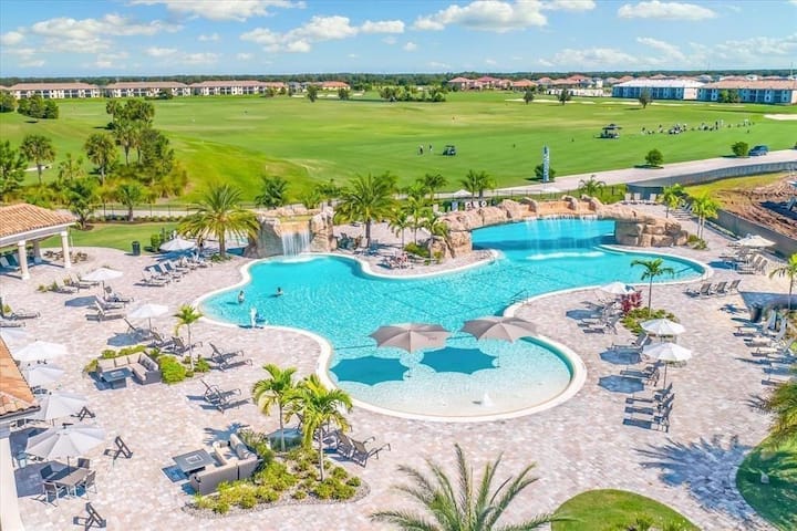 Tropical Resort Condo At Lakewood Natl Golf Club - Lakewood Ranch, FL