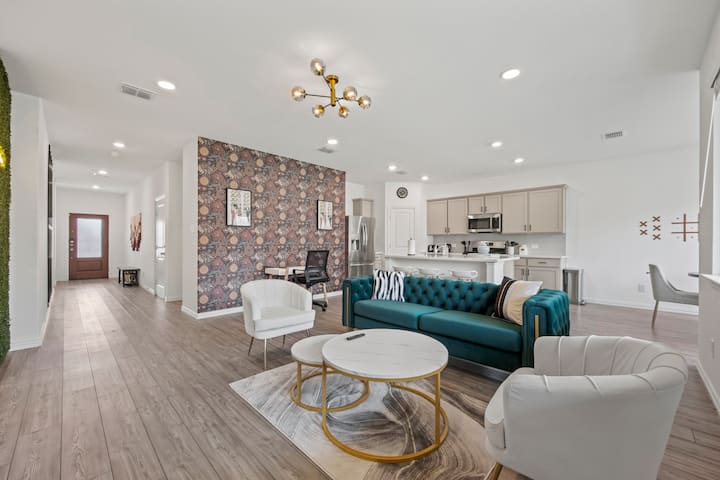 Modern And Cozy Near Fort Worth | King/queen Beds - Fort Worth, TX
