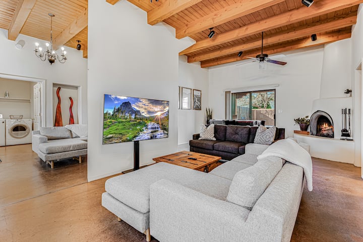 Cozy Townhome! 2 Master Suites-2 Miles To Downtown - Santa Fe