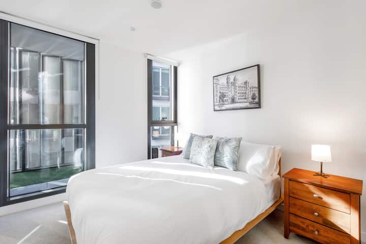 Coventry Calling: A Quiet Lifestyle-centric Abode - St Kilda