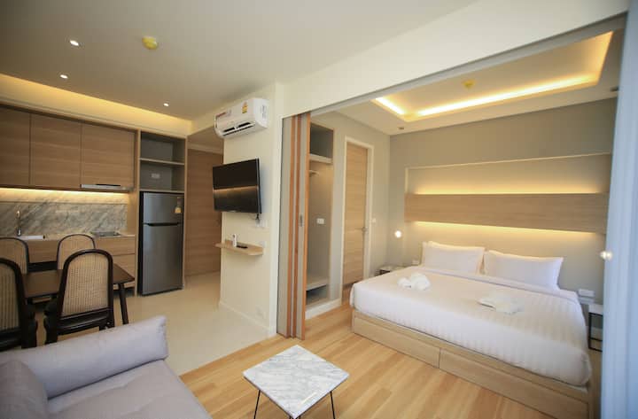 1 Kingbed Room Mountain View Condominium. - Ao Nang