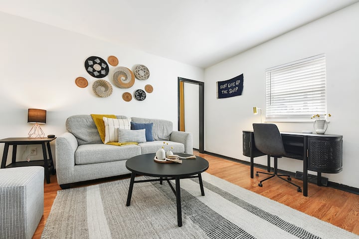 Prime Butler St. Apt, Across From Umami! - Homestead, PA